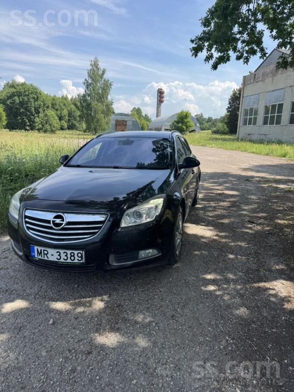 Melns Opel Insignia 2009 Kuldīga, ar dzinēja tilpumu 2.00 L un nobraukumu 269 tūkst. km par 1650 €, foto 1 vietnē AUTOMOTO.COM.LV