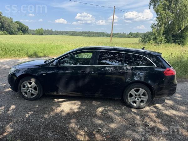 Melns Opel Insignia 2009 Kuldīga, ar dzinēja tilpumu 2.00 L un nobraukumu 269 tūkst. km par 1650 €, foto 2 vietnē AUTOMOTO.COM.LV