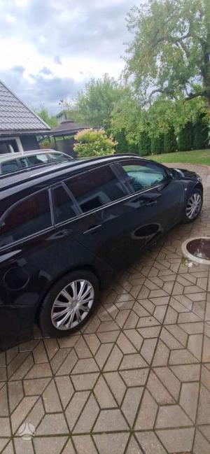 Black Opel Insignia 2009 in Kaunas, with an engine capacity of 2.00 L and mileage of 520 thousand km for 850 €, photo 6 on AUTOMOTO.COM.LV