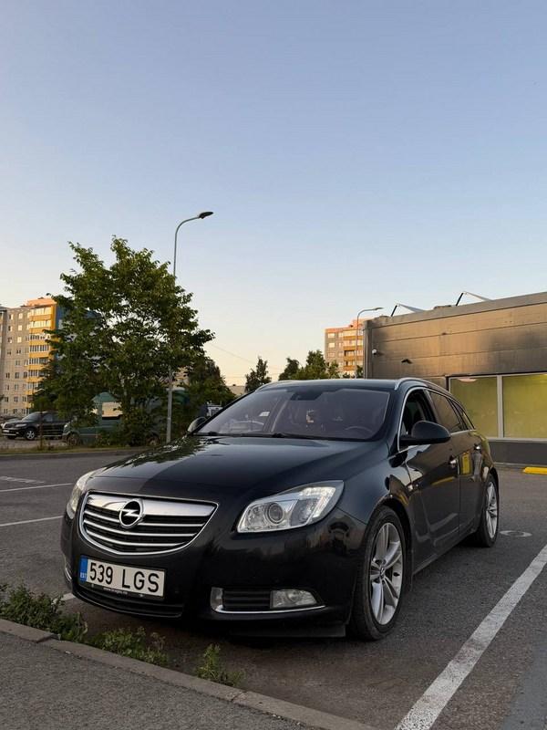 Black Opel Insignia 2009 in Tallinn, with an engine capacity of 2.00 L and mileage of 276 thousand km for 4000 €, photo 9 on AUTOMOTO.COM.LV