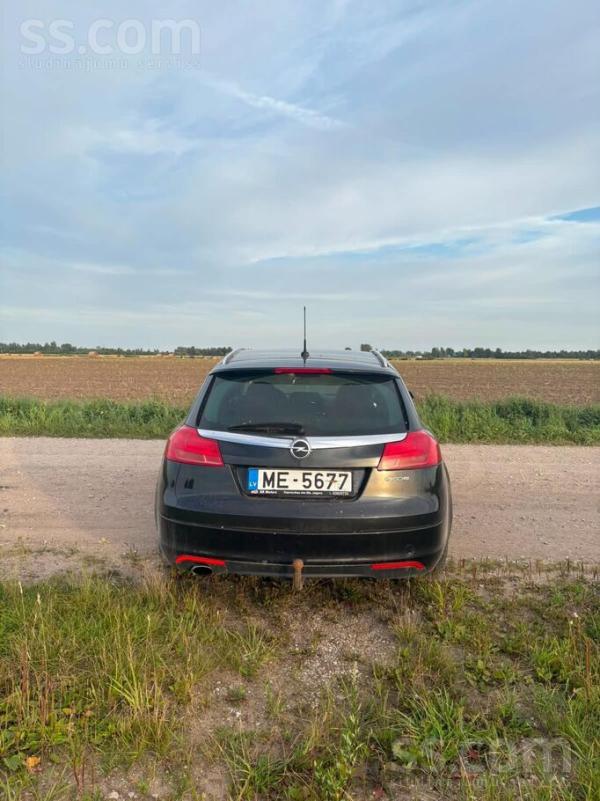 Опель Инсигния 2009 в Добеле на AUTOMOTO.COM.LV Черный Опель Инсигния 2009 в Добеле, объемом двигателя 2.00 л и пробегом 390 тыс. км за 1500 €, фото 3 на AUTOMOTO.COM.LV
