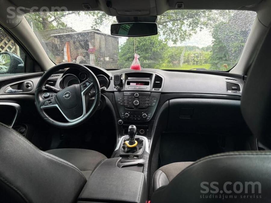 Melns Opel Insignia 2009 Dobele, ar dzinēja tilpumu 2.00 L un nobraukumu 390 tūkst. km par 1500 €, foto 5 vietnē AUTOMOTO.COM.LV