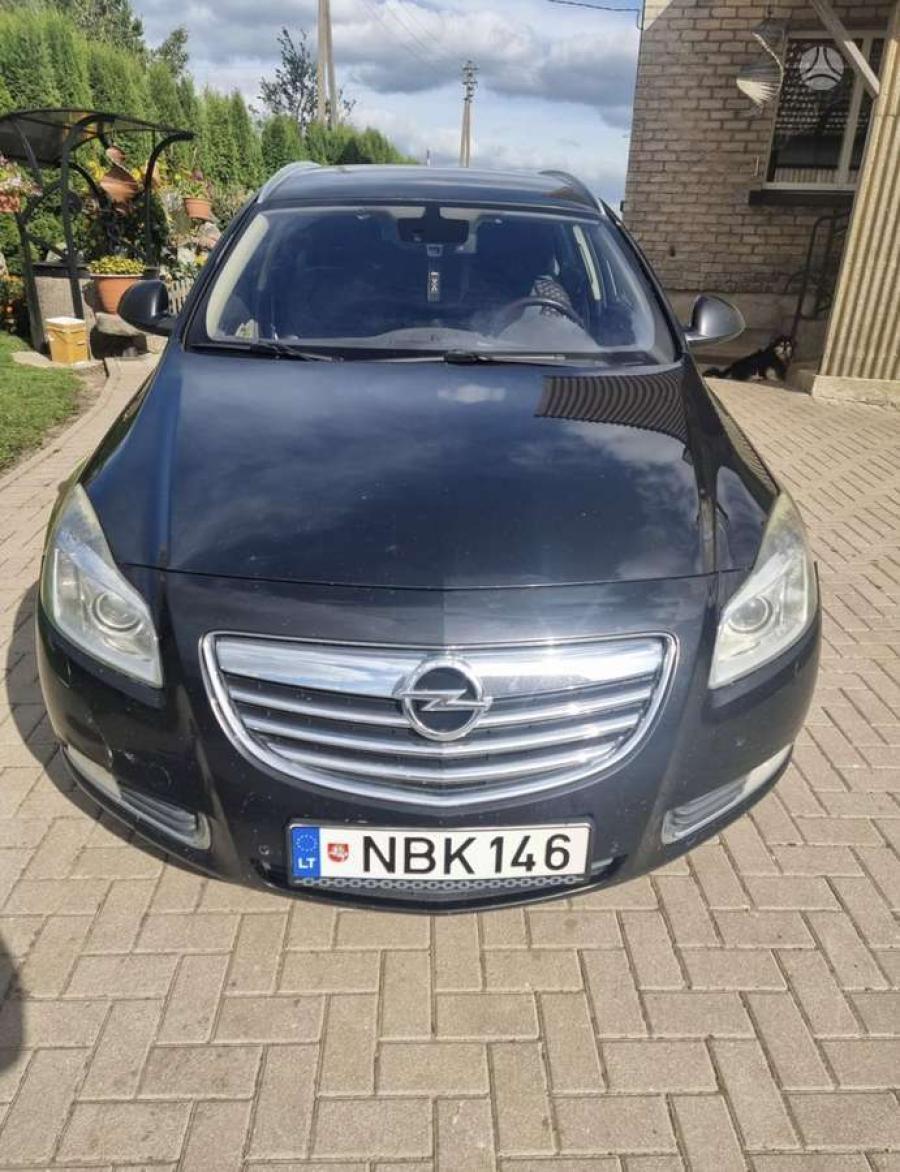 Black Opel Insignia 2009 in Kelme, with an engine capacity of 1.96 L and mileage of 0 thousand km for 2300 €, photo 1 on AUTOMOTO.COM.LV