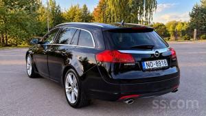 Melns Opel Insignia 2009 Valka, ar dzinēja tilpumu 1.60 L un nobraukumu 282 tūkst. km par 3990 €, foto 4 vietnē AUTOMOTO.COM.LV