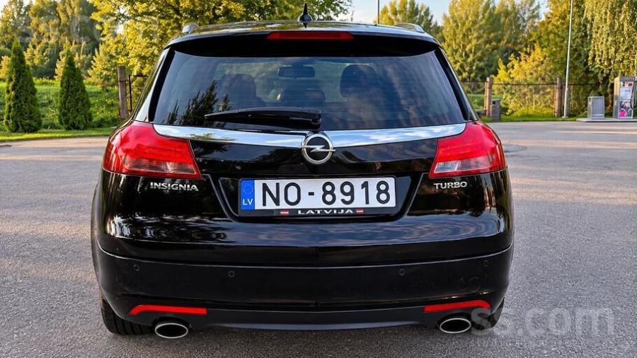 Melns Opel Insignia 2009 Valka, ar dzinēja tilpumu 1.60 L un nobraukumu 282 tūkst. km par 3990 €, foto 5 vietnē AUTOMOTO.COM.LV