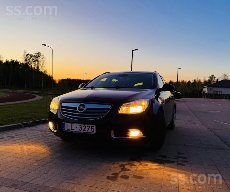 Melns Opel Insignia 2010 Rēzekne, ar dzinēja tilpumu 2.00 L un nobraukumu 386 tūkst. km par 3150 €, foto 2 vietnē AUTOMOTO.COM.LV