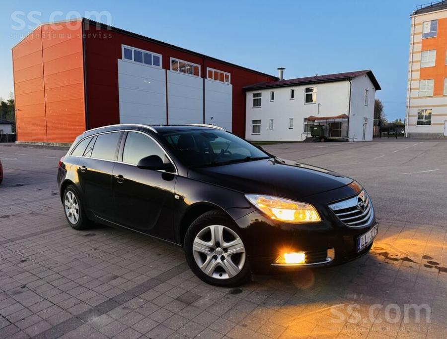 Melns Opel Insignia 2010 Rēzekne, ar dzinēja tilpumu 2.00 L un nobraukumu 386 tūkst. km par 3150 €, foto 3 vietnē AUTOMOTO.COM.LV