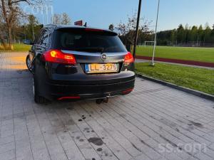 Melns Opel Insignia 2010 Rēzekne, ar dzinēja tilpumu 2.00 L un nobraukumu 386 tūkst. km par 3150 €, foto 8 vietnē AUTOMOTO.COM.LV