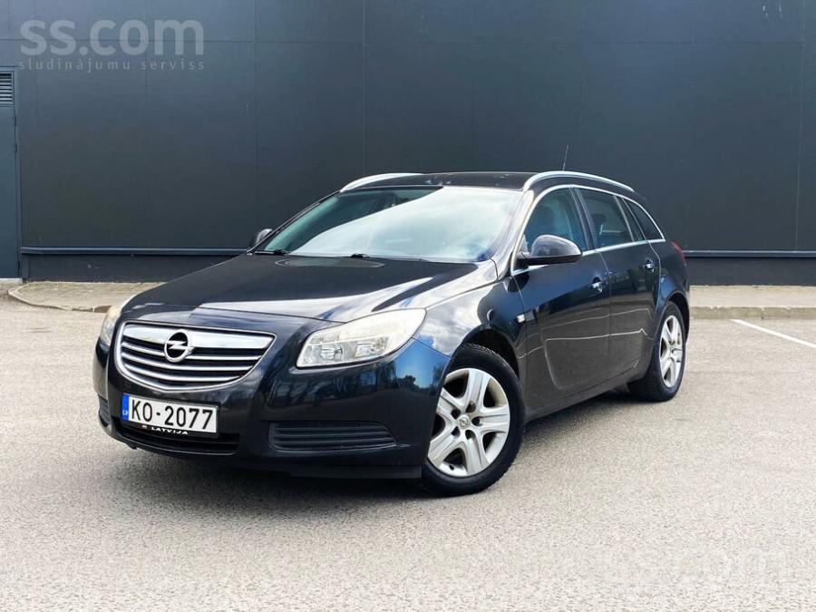 Melns Opel Insignia 2010 Rīga, ar dzinēja tilpumu 1.60 L un nobraukumu 215 tūkst. km par 2790 €, foto 1 vietnē AUTOMOTO.COM.LV