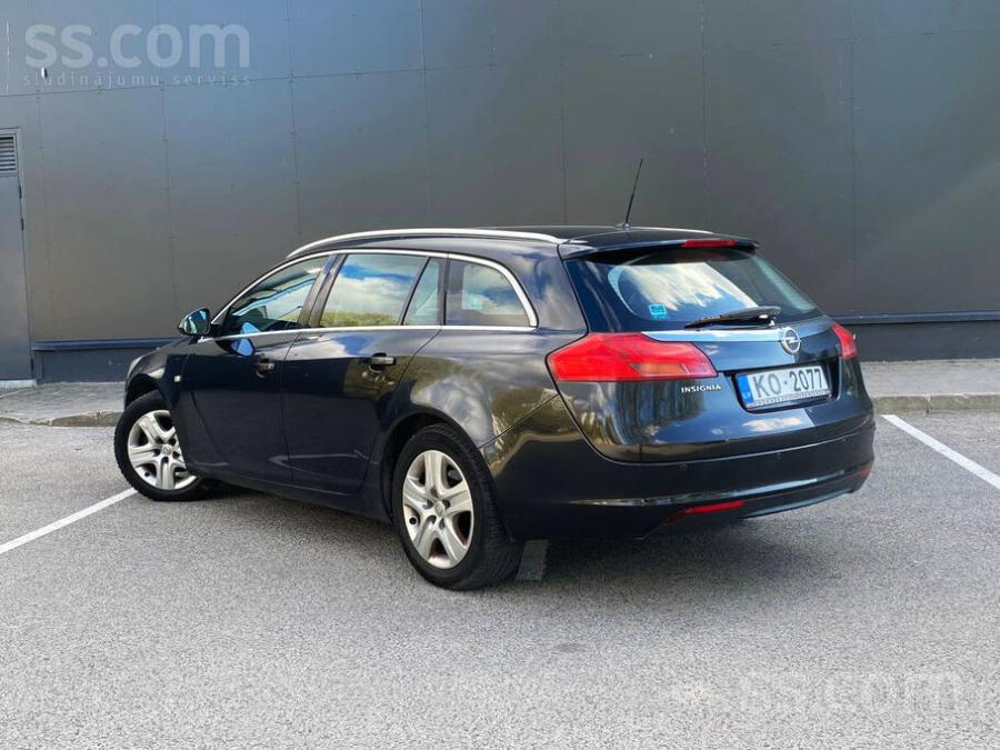 Melns Opel Insignia 2010 Rīga, ar dzinēja tilpumu 1.60 L un nobraukumu 215 tūkst. km par 2790 €, foto 4 vietnē AUTOMOTO.COM.LV