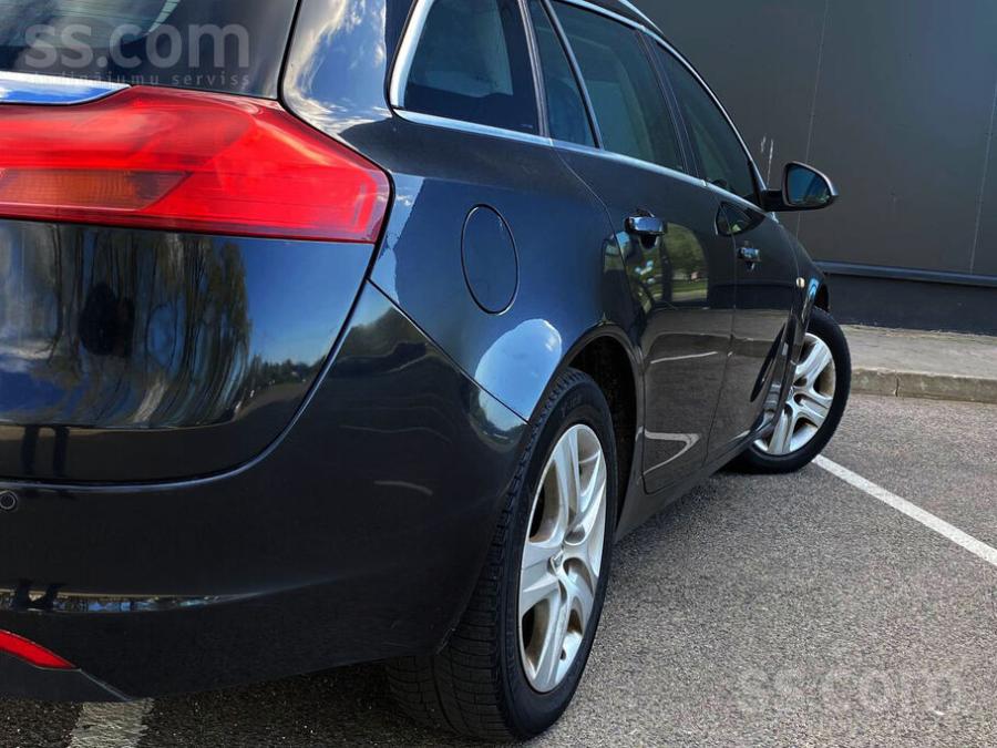 Melns Opel Insignia 2010 Rīga, ar dzinēja tilpumu 1.60 L un nobraukumu 215 tūkst. km par 2790 €, foto 10 vietnē AUTOMOTO.COM.LV