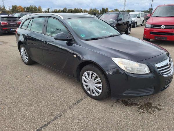 Melns Opel Insignia 2010 Marijampole, ar dzinēja tilpumu 2.00 L un nobraukumu 198 tūkst. km par 2750 €, foto 1 vietnē AUTOMOTO.COM.LV