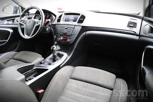 Melns Opel Insignia 2010 Rīga, ar dzinēja tilpumu 2.00 L un nobraukumu 436 tūkst. km par 1995 €, foto 10 vietnē AUTOMOTO.COM.LV