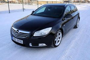 Black Opel Insignia 2010 in Siauliai, with an engine capacity of 1.60 L and mileage of 240 thousand km for 3690 €, photo  on AUTOMOTO.COM.LV