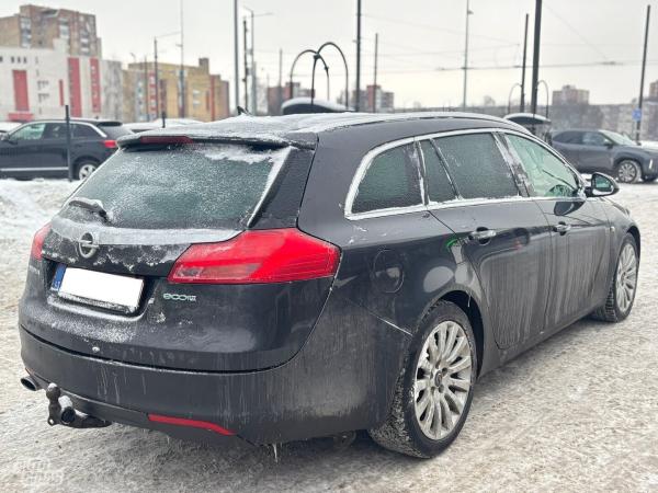 Melns Opel Insignia 2010 Kauņa, ar dzinēja tilpumu 2.00 L un nobraukumu 320 tūkst. km par 1350 €, foto 3 vietnē AUTOMOTO.COM.LV