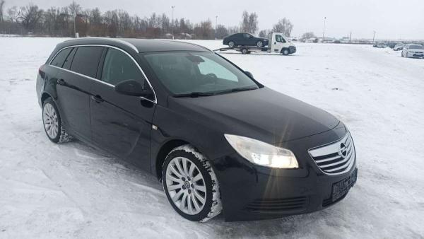 Melns Opel Insignia 2010 Marijampole, ar dzinēja tilpumu 1.96 L un nobraukumu 234 tūkst. km par 2450 €, foto 2 vietnē AUTOMOTO.COM.LV
