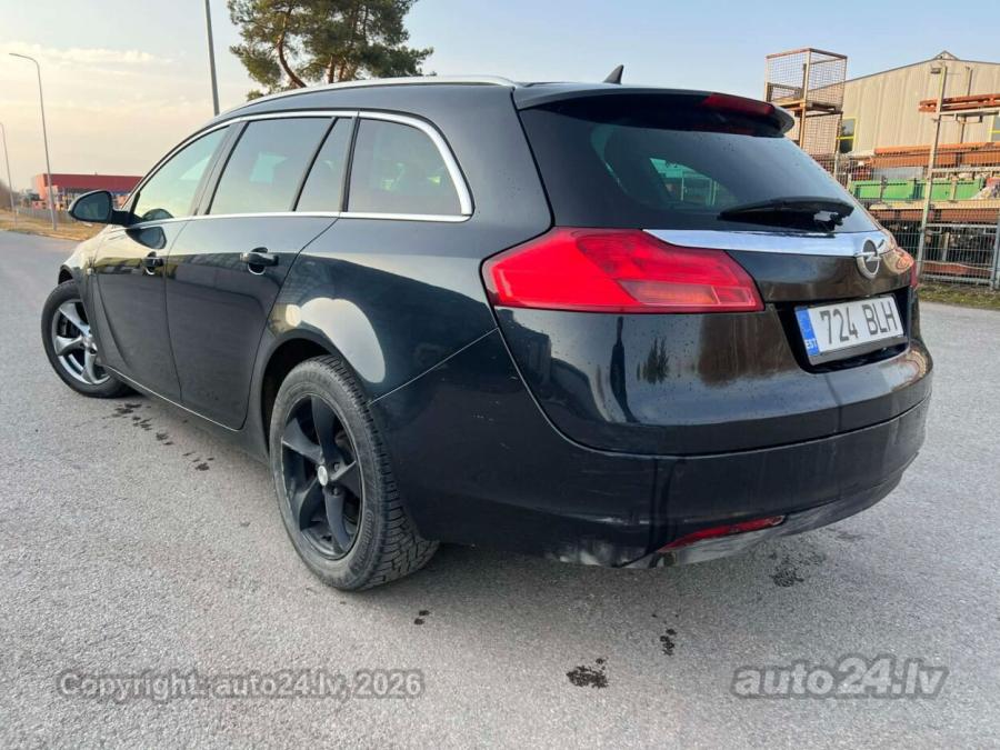 Melns Opel Insignia 2010 Tallina, ar dzinēja tilpumu 2.00 L un nobraukumu 302 tūkst. km par 2900 €, foto 5 vietnē AUTOMOTO.COM.LV