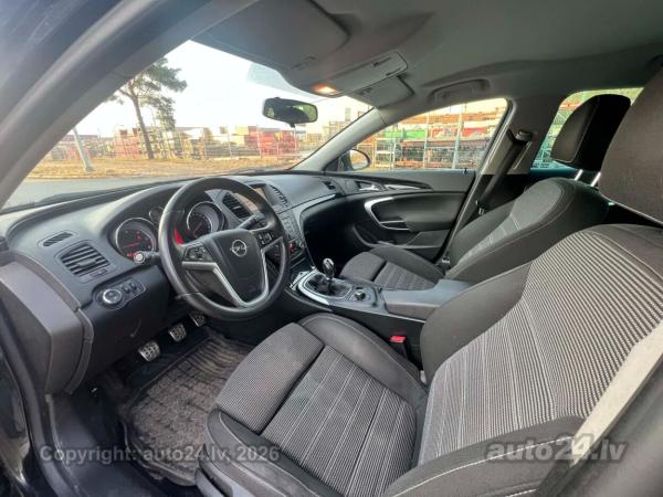 Melns Opel Insignia 2010 Tallina, ar dzinēja tilpumu 2.00 L un nobraukumu 302 tūkst. km par 2900 €, foto 11 vietnē AUTOMOTO.COM.LV