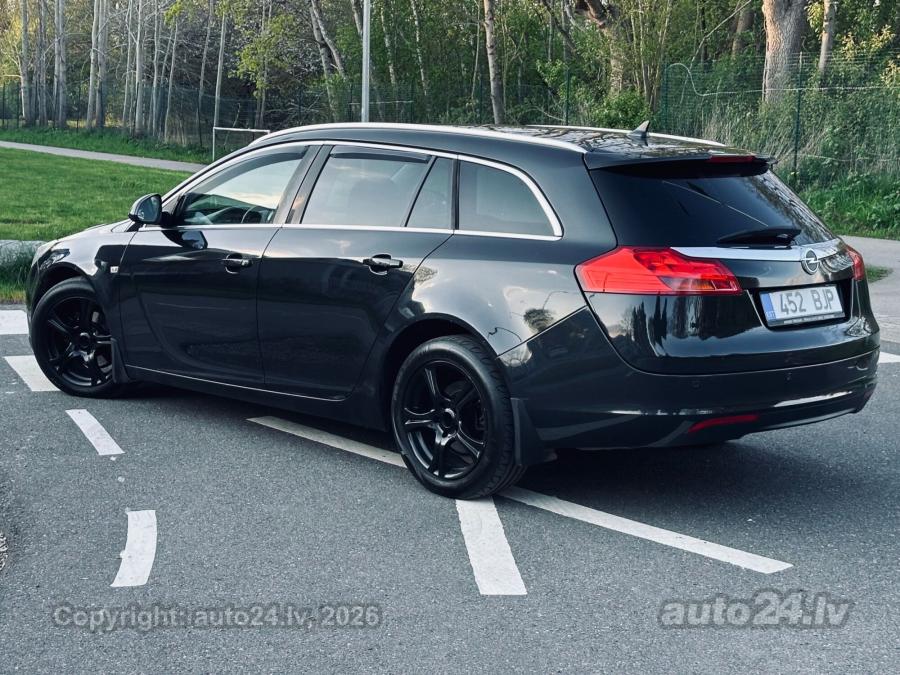 Melns Opel Insignia 2010 Tallina, ar dzinēja tilpumu 2.00 L un nobraukumu 347 tūkst. km par 2290 €, foto 5 vietnē AUTOMOTO.COM.LV
