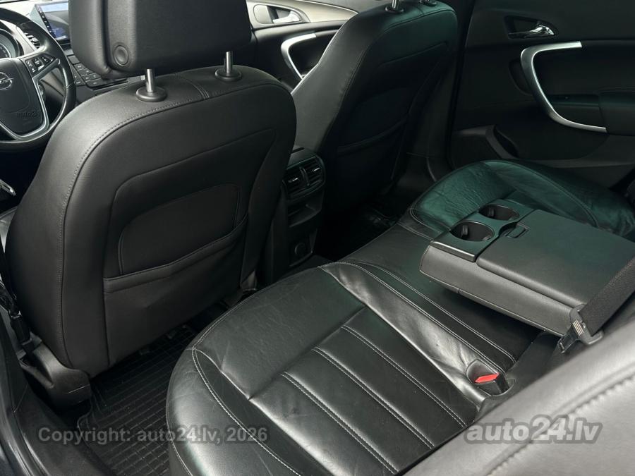 Melns Opel Insignia 2010 Tallina, ar dzinēja tilpumu 2.00 L un nobraukumu 347 tūkst. km par 2290 €, foto 10 vietnē AUTOMOTO.COM.LV