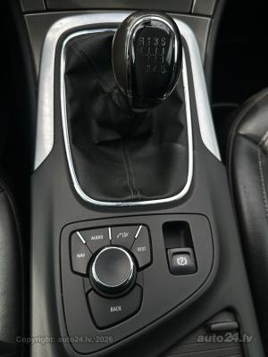 Melns Opel Insignia 2010 Tallina, ar dzinēja tilpumu 2.00 L un nobraukumu 347 tūkst. km par 2290 €, foto 14 vietnē AUTOMOTO.COM.LV