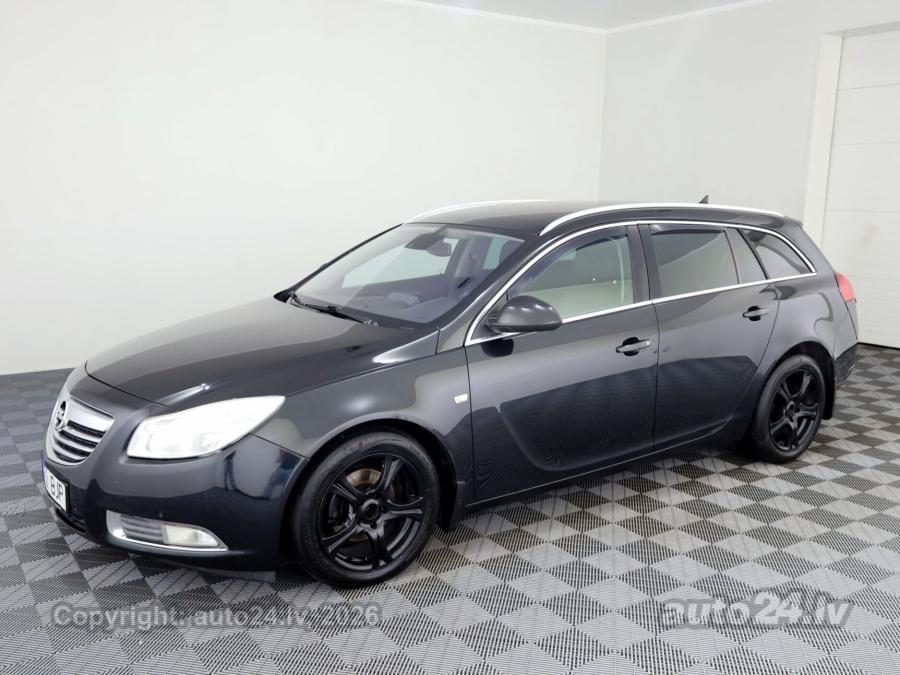 Black Opel Insignia 2010 in Tallinn, with an engine capacity of 2.00 L and mileage of 348 thousand km for 2299 €, photo 3 on AUTOMOTO.COM.LV
