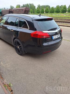 Melns Opel Insignia 2010 Dobele, ar dzinēja tilpumu 2.00 L un nobraukumu 355 tūkst. km par 3200 €, foto 9 vietnē AUTOMOTO.COM.LV