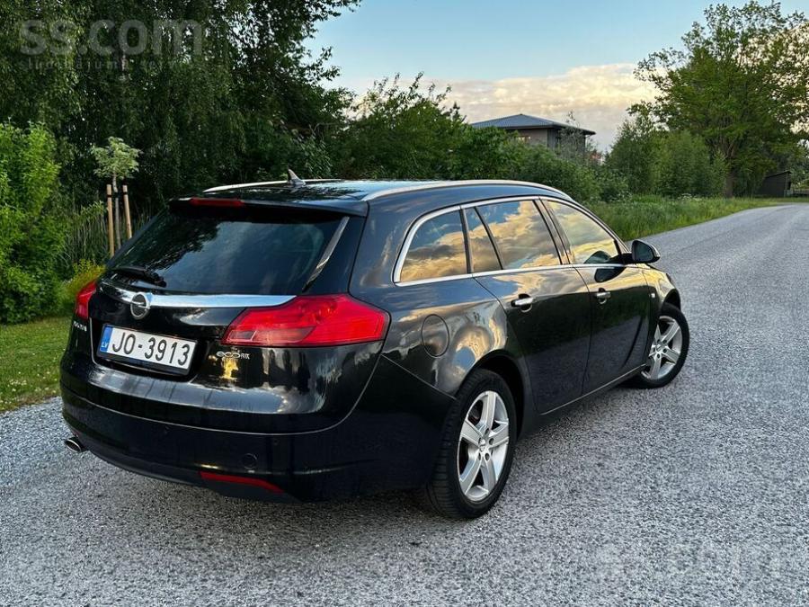 Melns Opel Insignia 2010 Rīga, ar dzinēja tilpumu 2.00 L un nobraukumu 408 tūkst. km par 2300 €, foto 5 vietnē AUTOMOTO.COM.LV