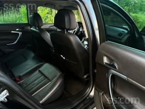 Melns Opel Insignia 2010 Rīga, ar dzinēja tilpumu 2.00 L un nobraukumu 408 tūkst. km par 2300 €, foto 8 vietnē AUTOMOTO.COM.LV