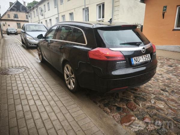 Melns Opel Insignia 2010 Talsi, ar dzinēja tilpumu 2.00 L un nobraukumu 295 tūkst. km par 3320 €, foto 5 vietnē AUTOMOTO.COM.LV