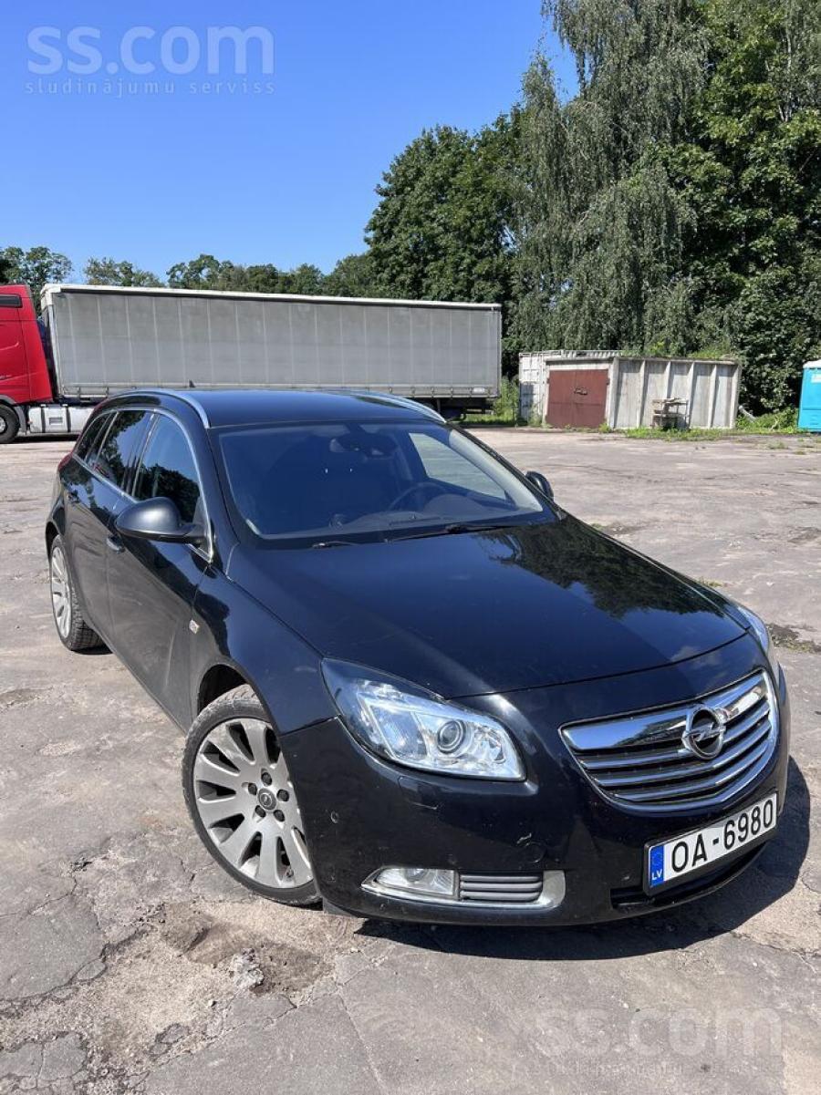 Melns Opel Insignia 2010 Rīga, ar dzinēja tilpumu 2.00 L un nobraukumu 301 tūkst. km par 2000 €, foto 1 vietnē AUTOMOTO.COM.LV