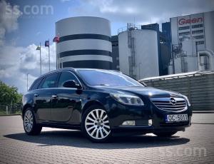 Melns Opel Insignia 2010 Jelgava, ar dzinēja tilpumu 2.00 L un nobraukumu 0 tūkst. km par 4500 €, foto 1 vietnē AUTOMOTO.COM.LV