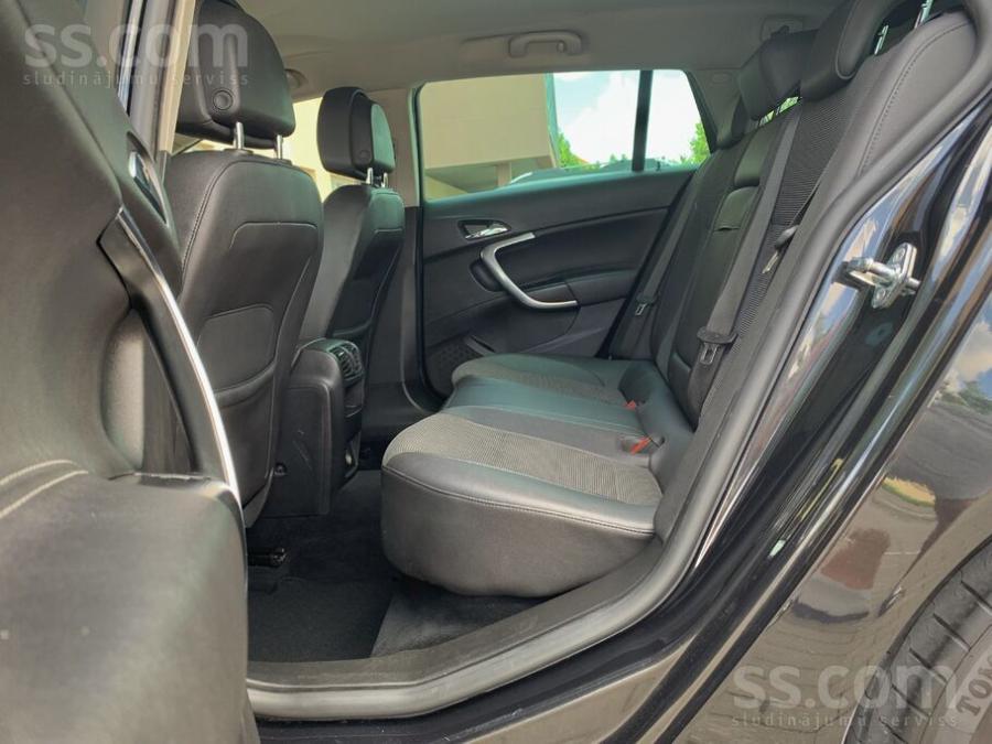 Melns Opel Insignia 2010 Jelgava, ar dzinēja tilpumu 2.00 L un nobraukumu 0 tūkst. km par 4500 €, foto 11 vietnē AUTOMOTO.COM.LV