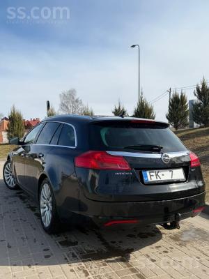 Melns Opel Insignia 2010 Rēzekne, ar dzinēja tilpumu 2.00 L un nobraukumu 415 tūkst. km par 3100 €, foto 4 vietnē AUTOMOTO.COM.LV