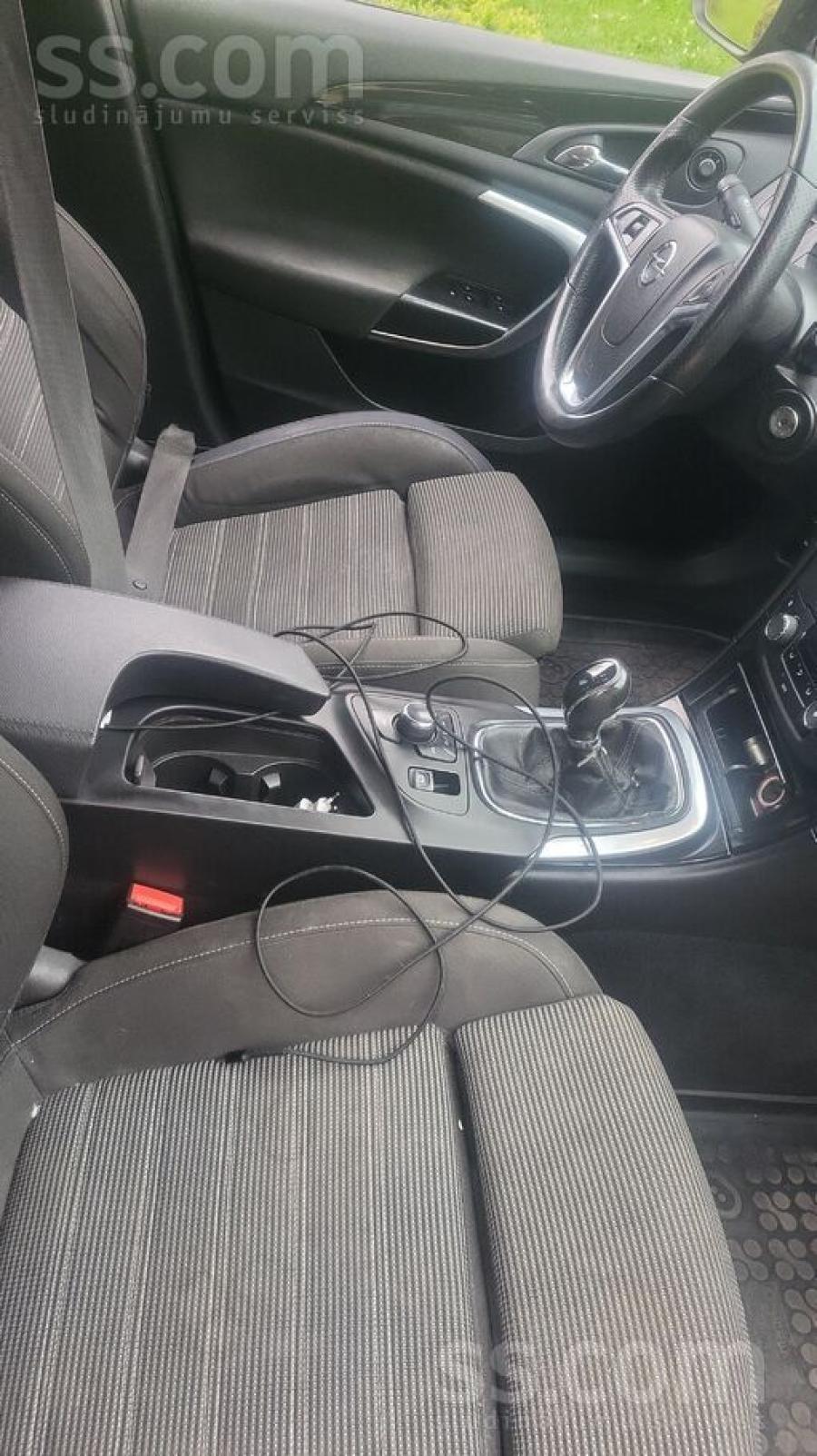 Melns Opel Insignia 2010 Aizkraukle, ar dzinēja tilpumu 2.00 L un nobraukumu 446 tūkst. km par 2300 €, foto 6 vietnē AUTOMOTO.COM.LV