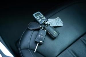 Black Opel Insignia 2010 in Liepaja, with an engine capacity of 2.00 L and mileage of 309 thousand km for 5100 €, photo 29 on AUTOMOTO.COM.LV