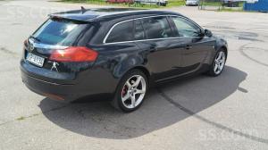 Black Opel Insignia 2010 in Riga, with an engine capacity of 2.00 L and mileage of 315 thousand km for 3100 €, photo 4 on AUTOMOTO.COM.LV
