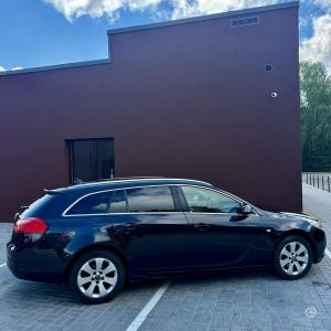 Black Opel Insignia 2010 in Kaisiadorys, with an engine capacity of 1.96 L and mileage of 321 thousand km for 1750 €, photo 10 on AUTOMOTO.COM.LV