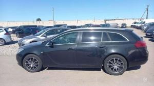 Black Opel Insignia 2010 in Taurage, with an engine capacity of 1.96 L and mileage of 297 thousand km for 2550 €, photo  on AUTOMOTO.COM.LV
