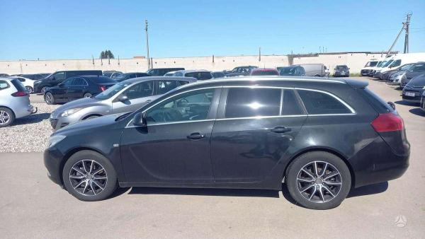 Melns Opel Insignia 2010 Tauragė, ar dzinēja tilpumu 1.96 L un nobraukumu 297 tūkst. km par 2550 €, foto 1 vietnē AUTOMOTO.COM.LV