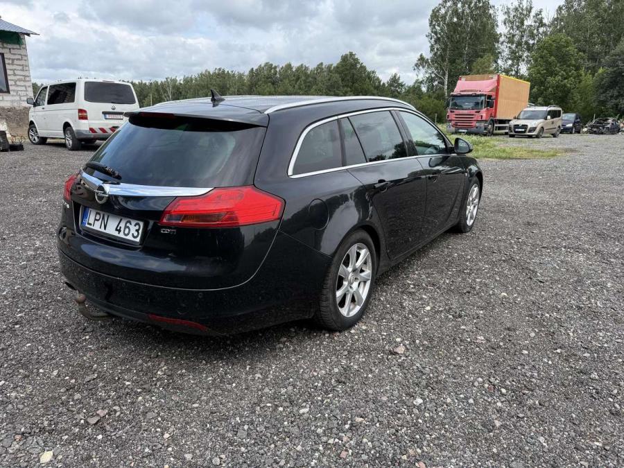Melns Opel Insignia 2010 Marijampole, ar dzinēja tilpumu 2.00 L un nobraukumu 303 tūkst. km par 2550 €, foto 4 vietnē AUTOMOTO.COM.LV
