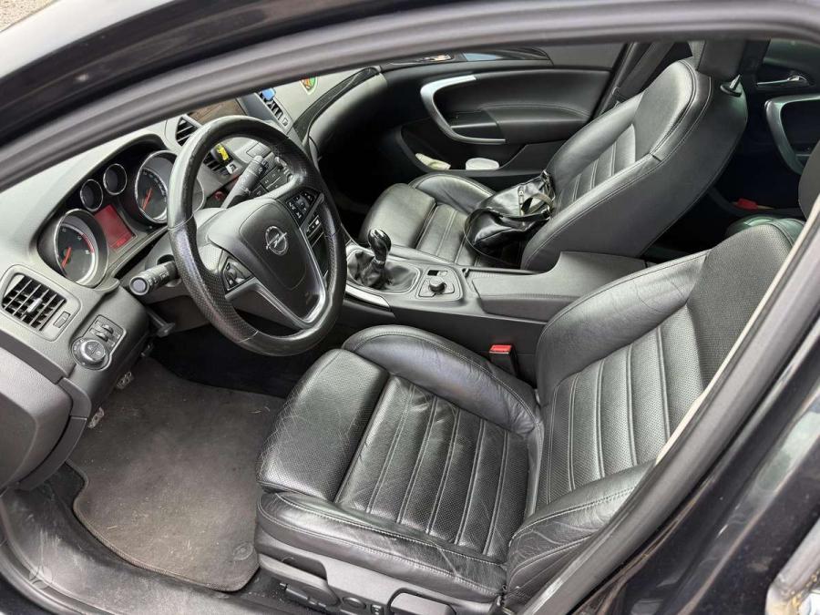 Melns Opel Insignia 2010 Marijampole, ar dzinēja tilpumu 2.00 L un nobraukumu 303 tūkst. km par 2550 €, foto 8 vietnē AUTOMOTO.COM.LV
