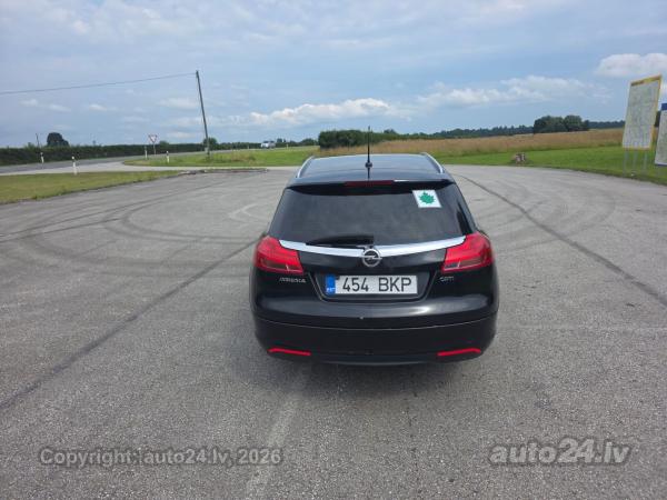 Melns Opel Insignia 2010 Jegeva, ar dzinēja tilpumu 2.00 L un nobraukumu 375 tūkst. km par 2500 €, foto 3 vietnē AUTOMOTO.COM.LV