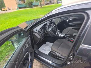 Melns Opel Insignia 2010 Jegeva, ar dzinēja tilpumu 2.00 L un nobraukumu 375 tūkst. km par 2500 €, foto  vietnē AUTOMOTO.COM.LV