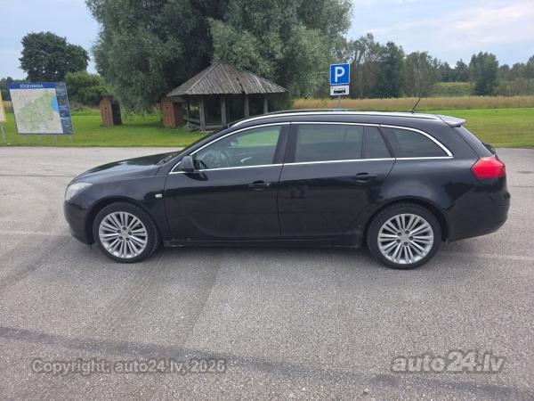 Black Opel Insignia 2010 in Jogeva, with an engine capacity of 2.00 L and mileage of 375 thousand km for 2500 €, photo 2 on AUTOMOTO.COM.LV