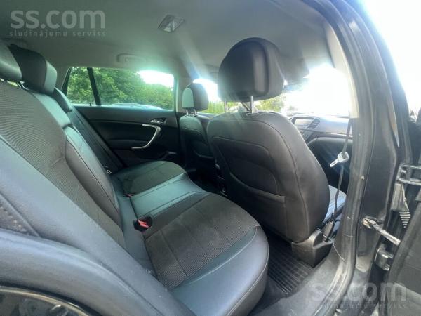 Melns Opel Insignia 2010 Rīga, ar dzinēja tilpumu 2.00 L un nobraukumu 290 tūkst. km par 1899 €, foto 7 vietnē AUTOMOTO.COM.LV