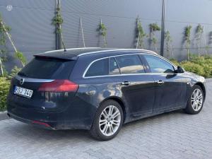 Black Opel Insignia 2010 in Vilnius, with an engine capacity of 1.96 L and mileage of 326 thousand km for 1700 €, photo 5 on AUTOMOTO.COM.LV