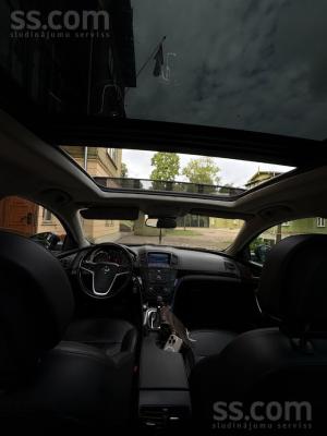 Black Opel Insignia 2010 in Kuldiga, with an engine capacity of 2.00 L and mileage of 272 thousand km for 3900 €, photo 6 on AUTOMOTO.COM.LV