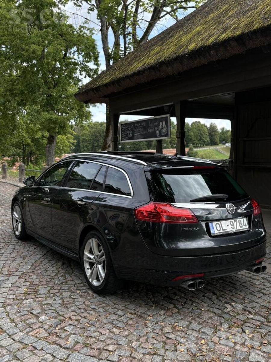 Black Opel Insignia 2010 in Kuldiga, with an engine capacity of 2.00 L and mileage of 272 thousand km for 3900 €, photo 13 on AUTOMOTO.COM.LV