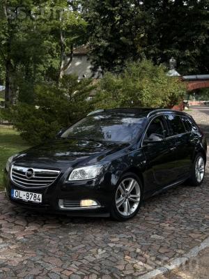 Black Opel Insignia 2010 in Kuldiga, with an engine capacity of 2.00 L and mileage of 272 thousand km for 3900 €, photo 16 on AUTOMOTO.COM.LV